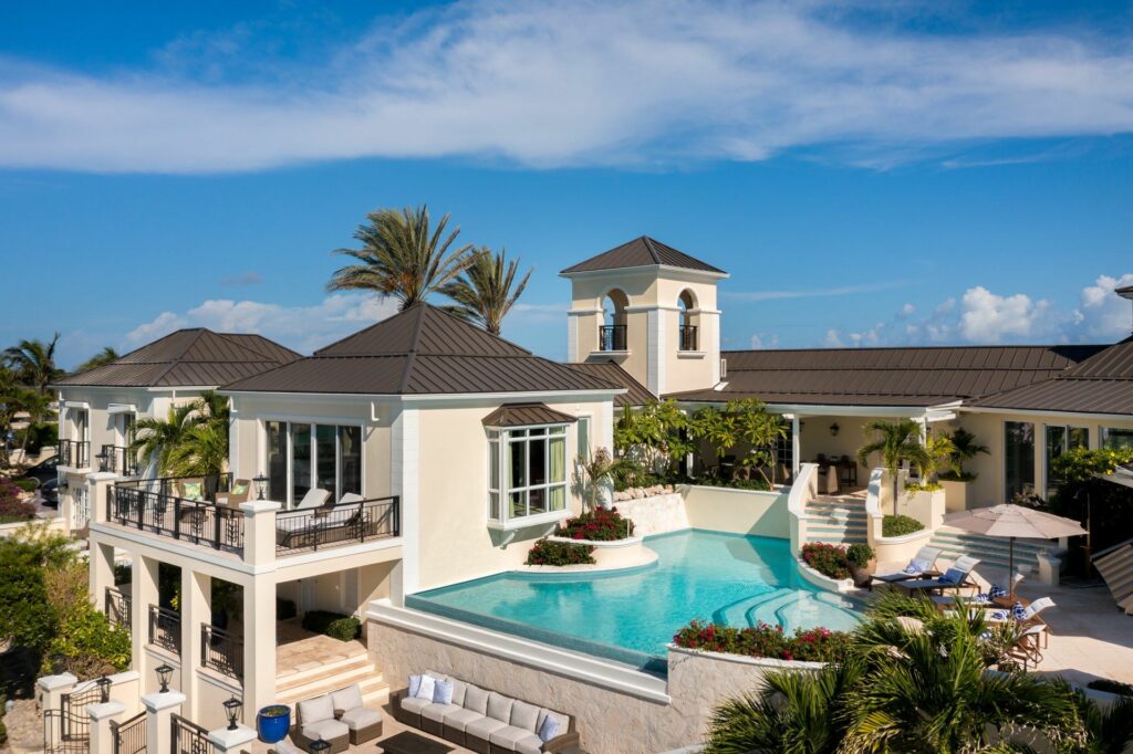 Prince Estate Sells Tropical Getaway – Backyard Bay